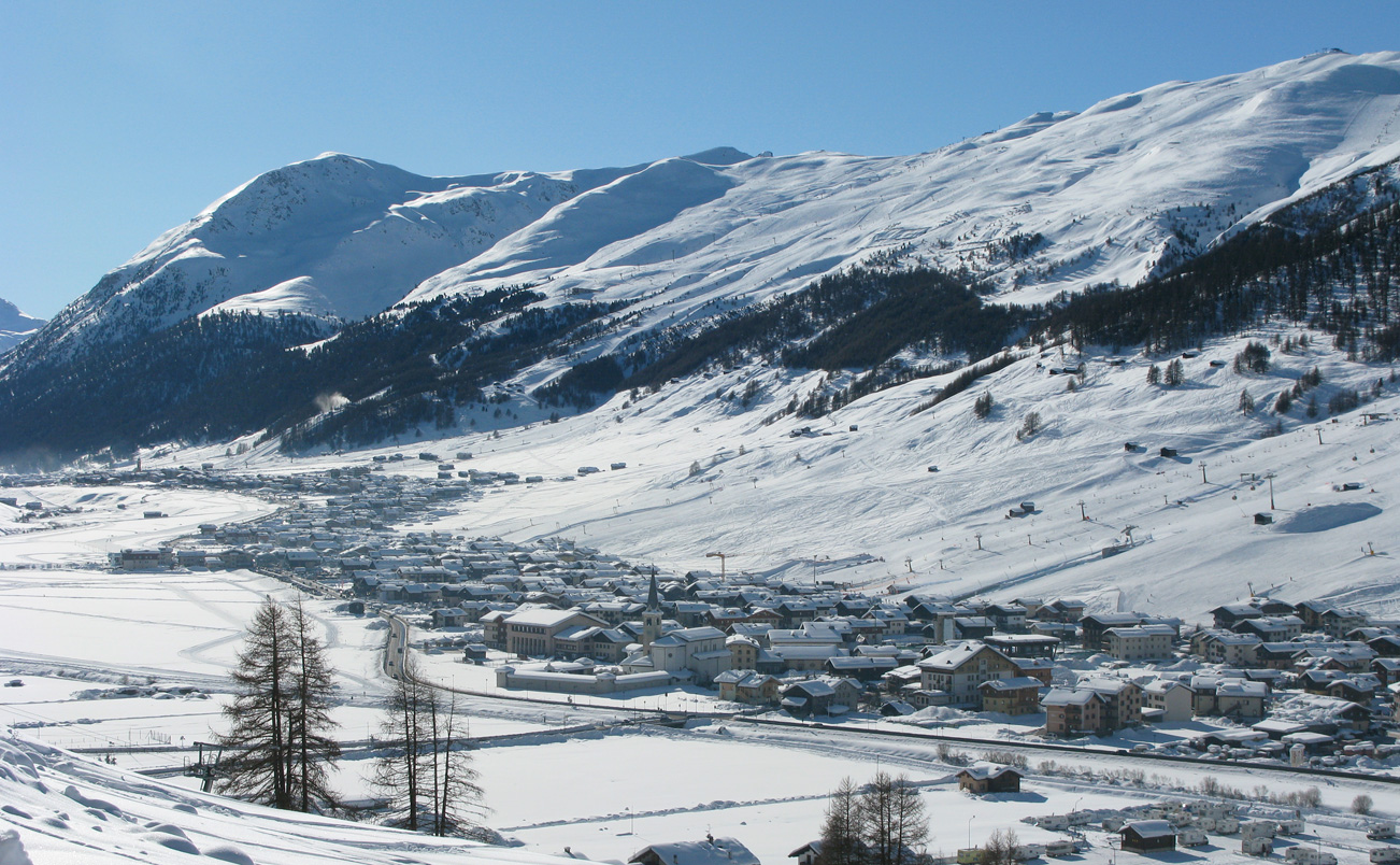 Livigno, località turistica della Lombardia | Sciare a Livigno